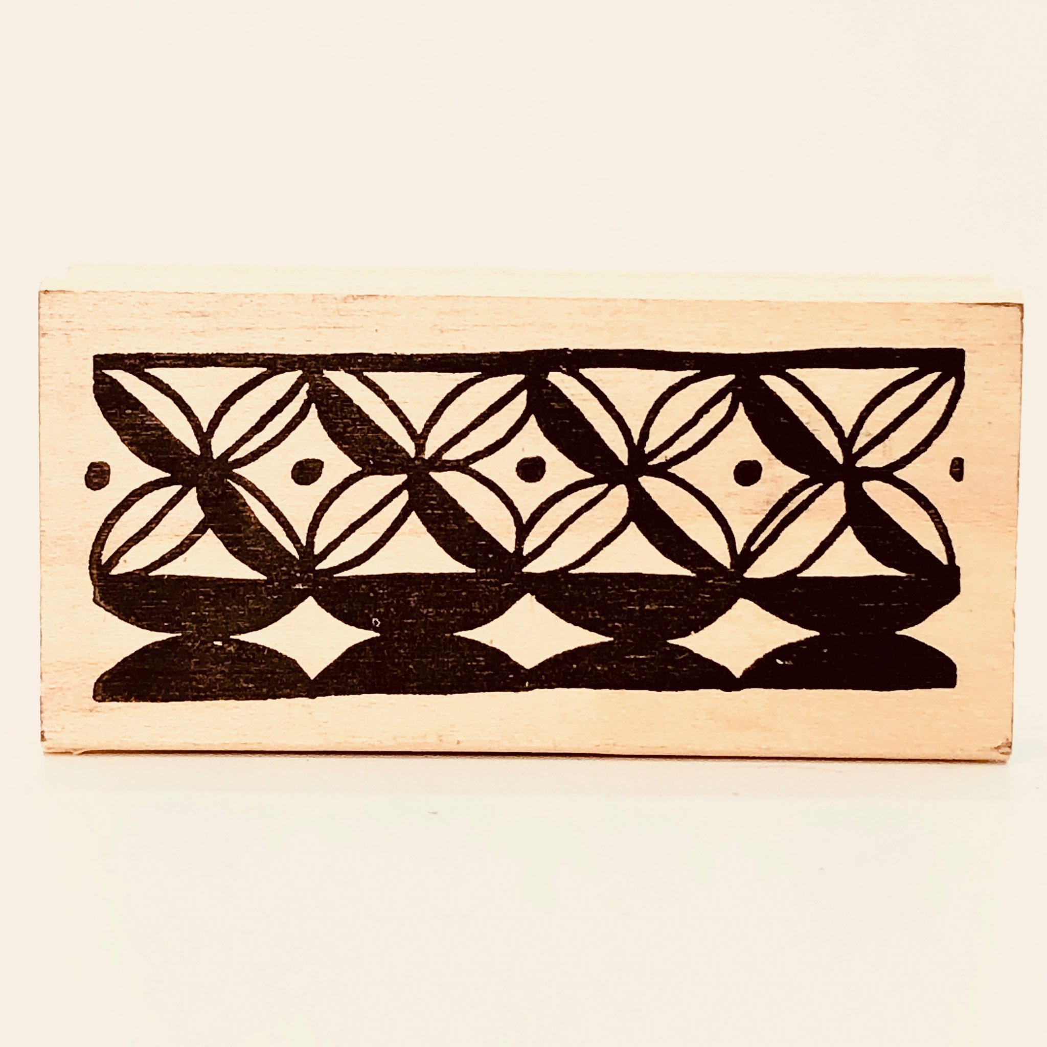 Leaf Tapa Large Stamp– Rubber Stamp Plantation